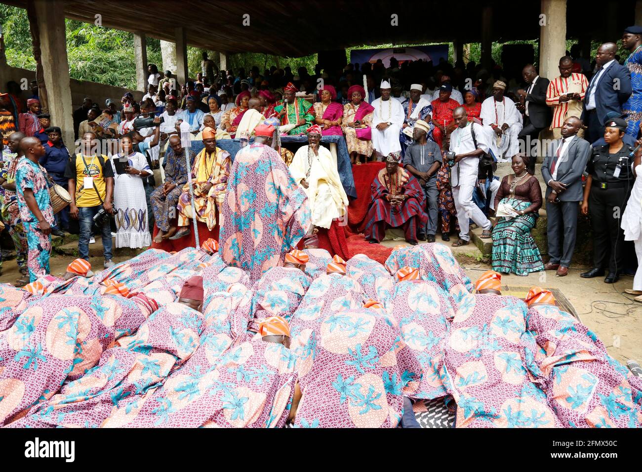 Osun-Osogbo: Devotees, Traditionalists Pay Homage To Ataoja Ahead Of ...
